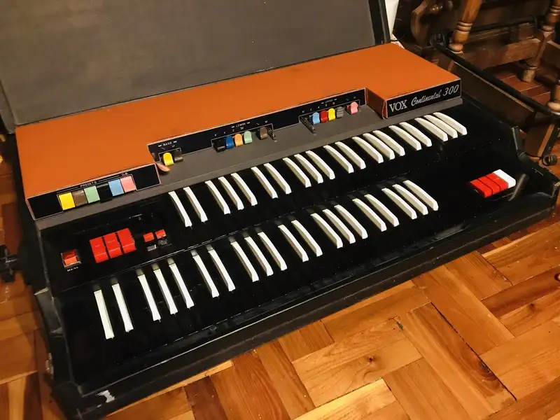 Vox Continental 300 Elektromos orgona eladó | GS Fanatic