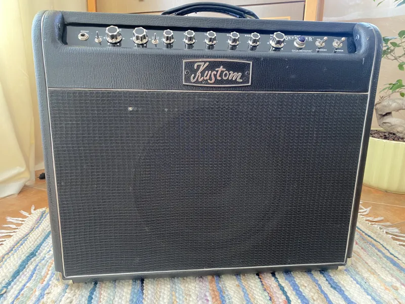 Kustom Defender 50 Gitárkombó for sale | GS Fanatic