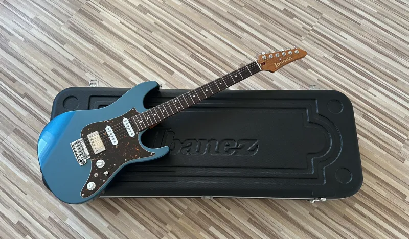 Ibanez AZ2204N Prestige HSS Elektromos gitár eladó | GS Fanatic